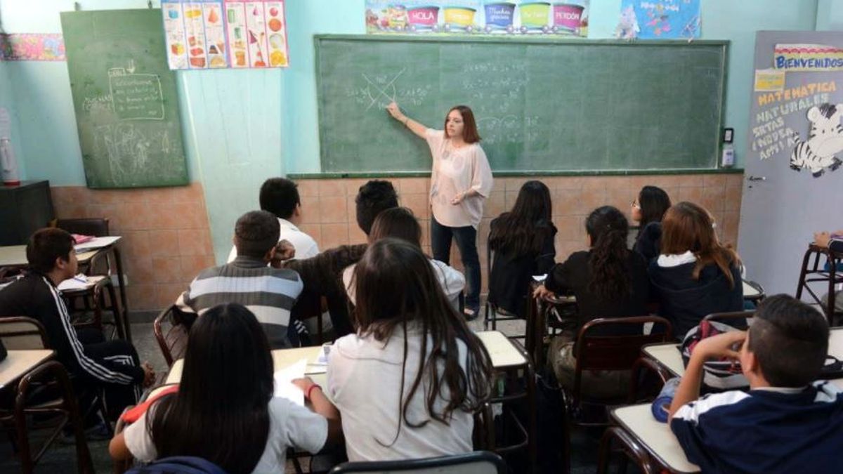 Descendió el abandono escolar en alumnos de la secundaria: en qué lugar ...