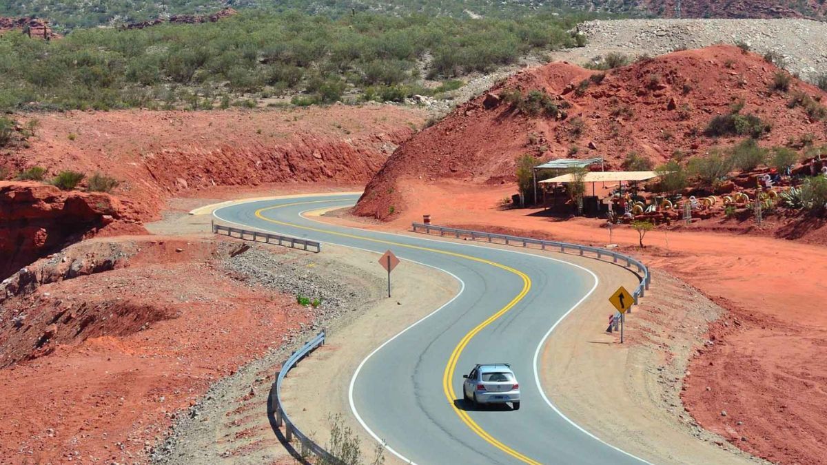 Escapada a un pueblo escondido en la Rioja con historia y paisajes ...