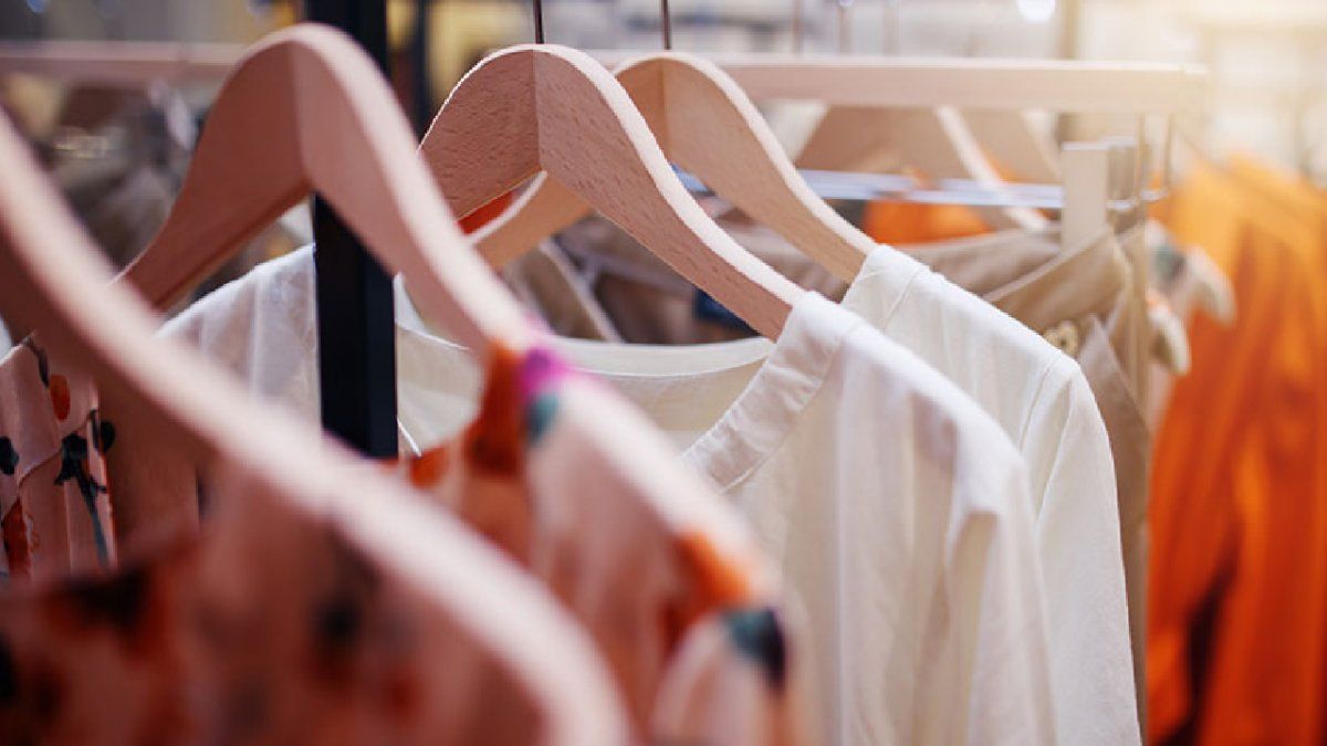 Cómo cuidar la ropa para que dure más tiempo y evitar el desperdicio textil