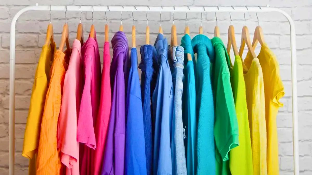 Descubrí el mejor truco para recuperar el color de la ropa desgastada ...