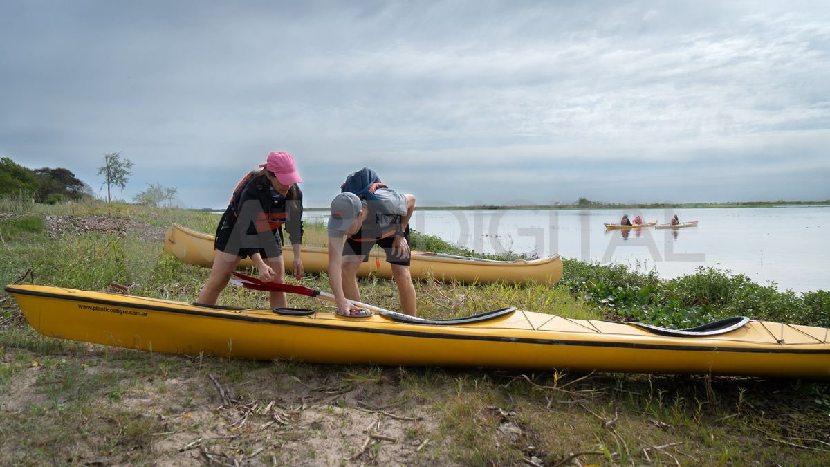 Kayak en Cayastá, un ritmo perfecto para explorar el paisaje que está ...