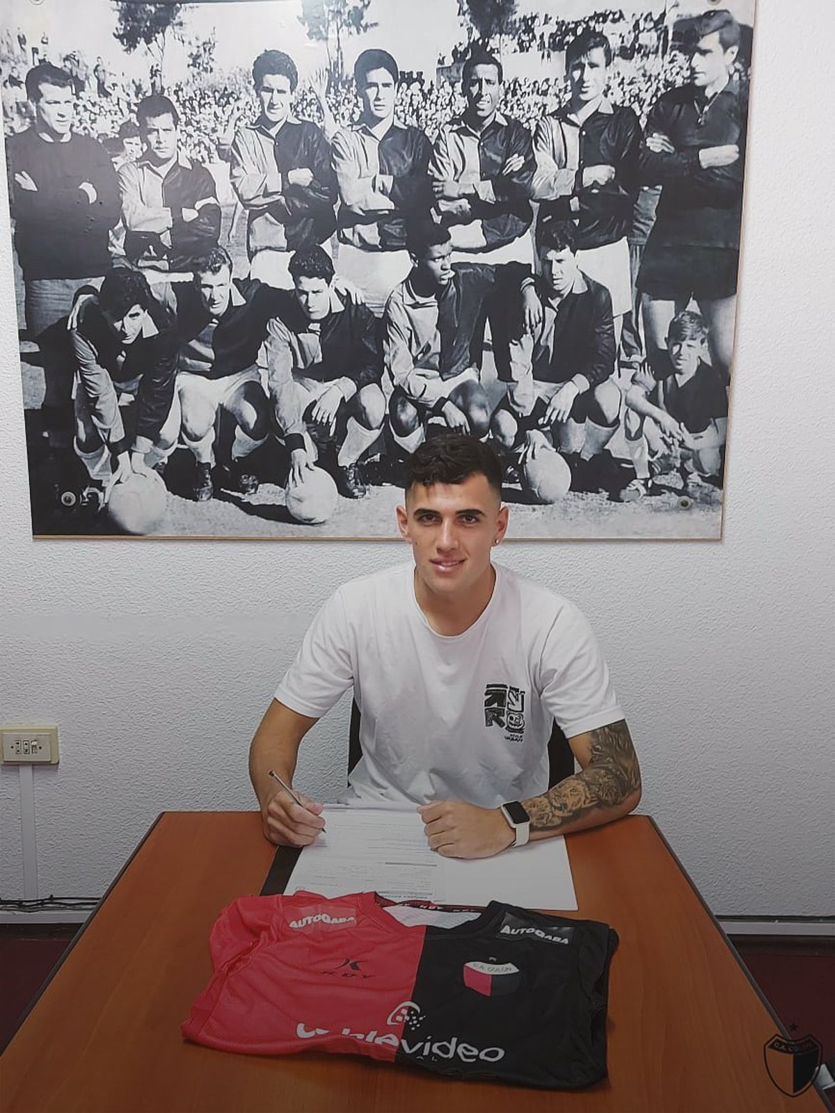 Colón aseguró un pibe más con un contrato de tres años