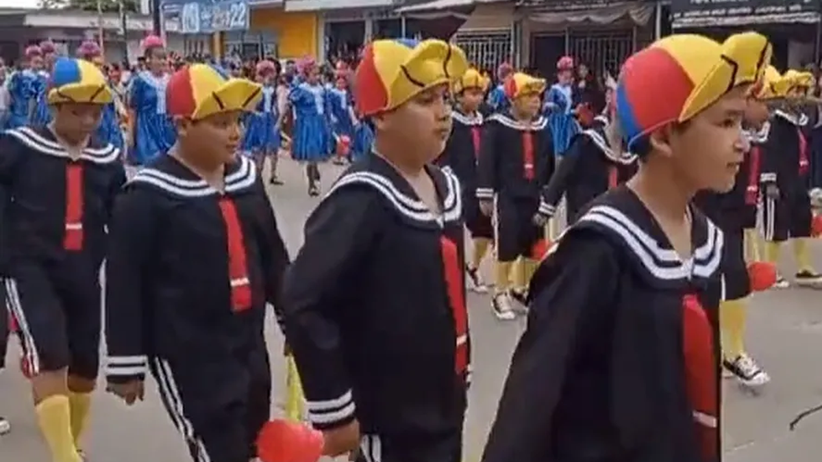 Desfile en honor al Chavo del 8 se hizo viral en redes sociales