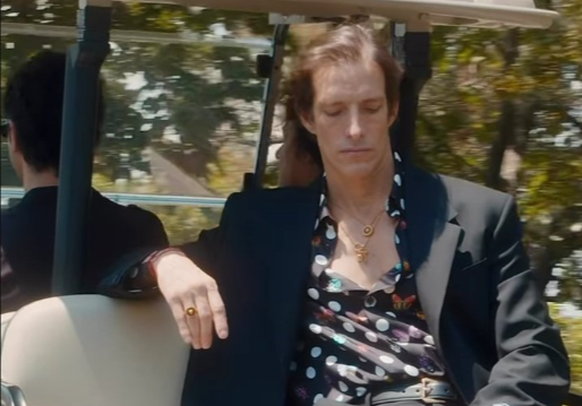 Iván de Pineda la rompió como anfitrión del desfile de Versace y una de ...