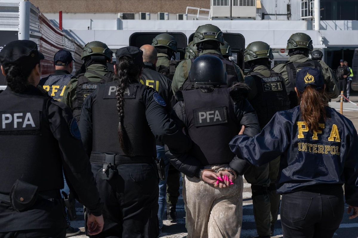 Triple crimen de Ibarlucea: extraditaron de Paraguay a la pareja de la ...