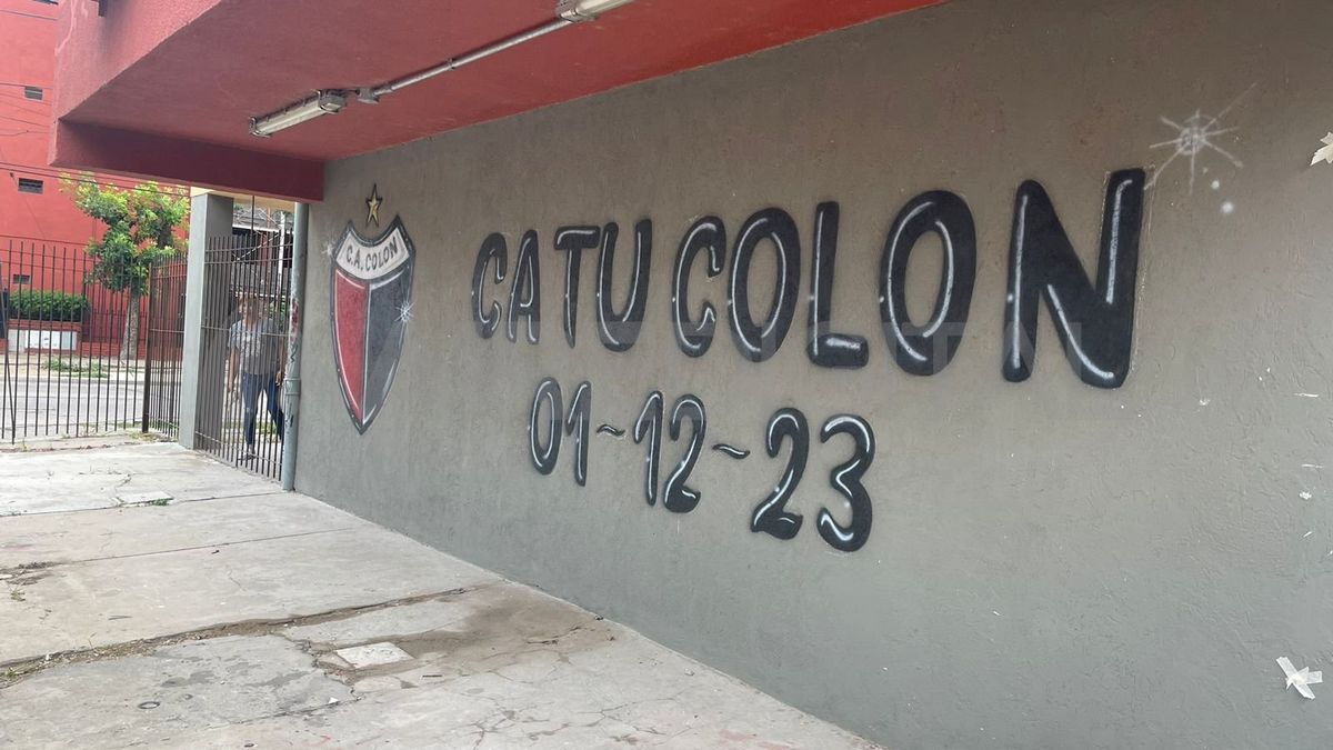 DE TODO COLÓN: homenajearon con un mural a "Catu", el hincha fallecido