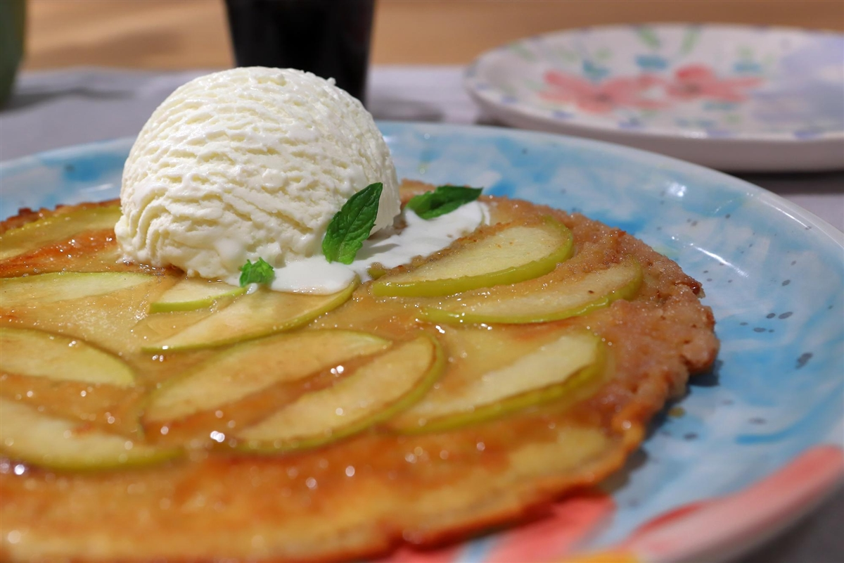 Panqueque de manzana flambeado: la receta más fácil para sorprender a ...