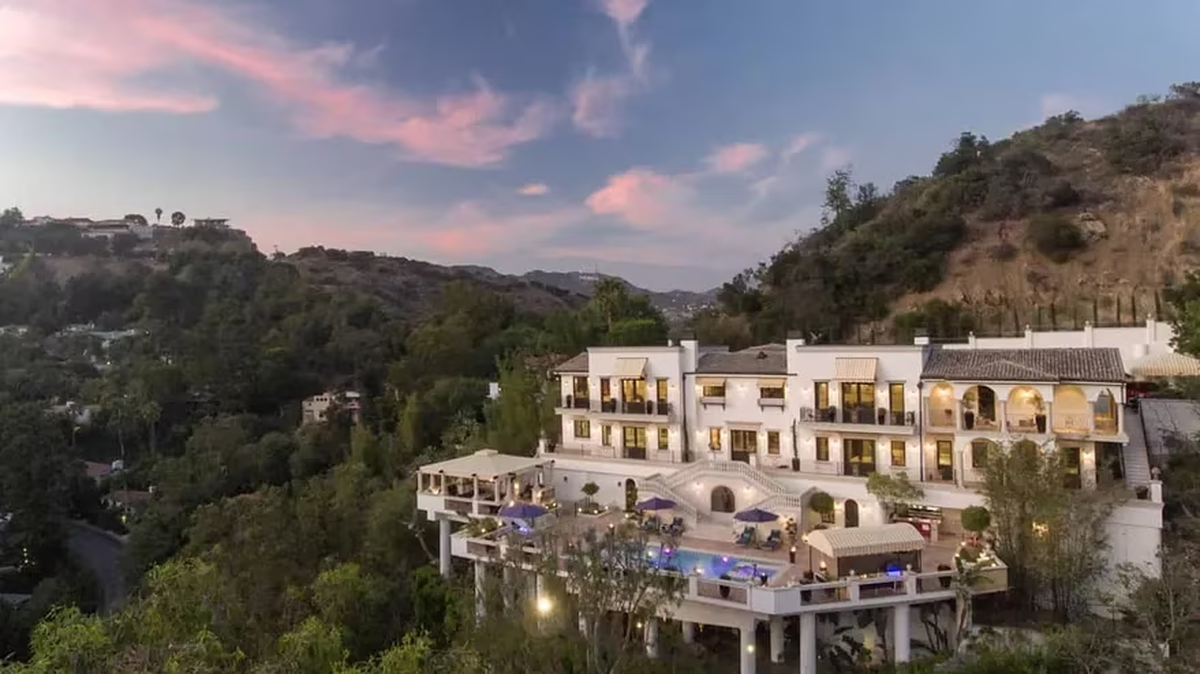 Los secretos del hogar de Cazzu: una mansión de ensueño con sala de ...